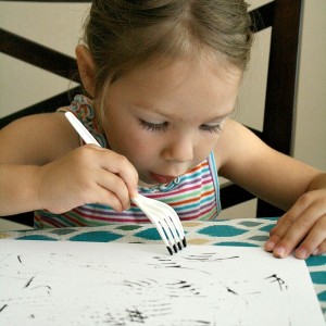 Fork Painted Fish Craft - Fantastic Fun & Learning